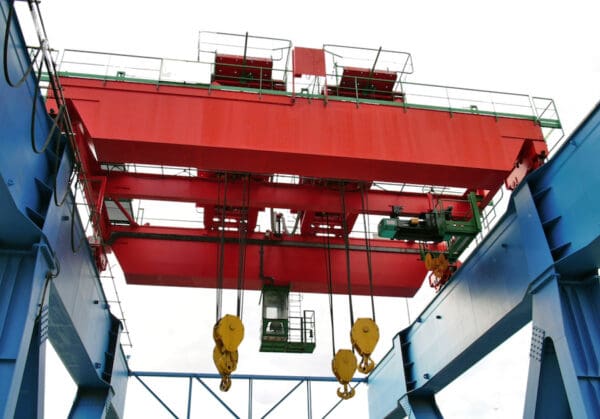 RIIHAN203E Conduct lifting operations and RIIHAN305D Operate a gantry ...
